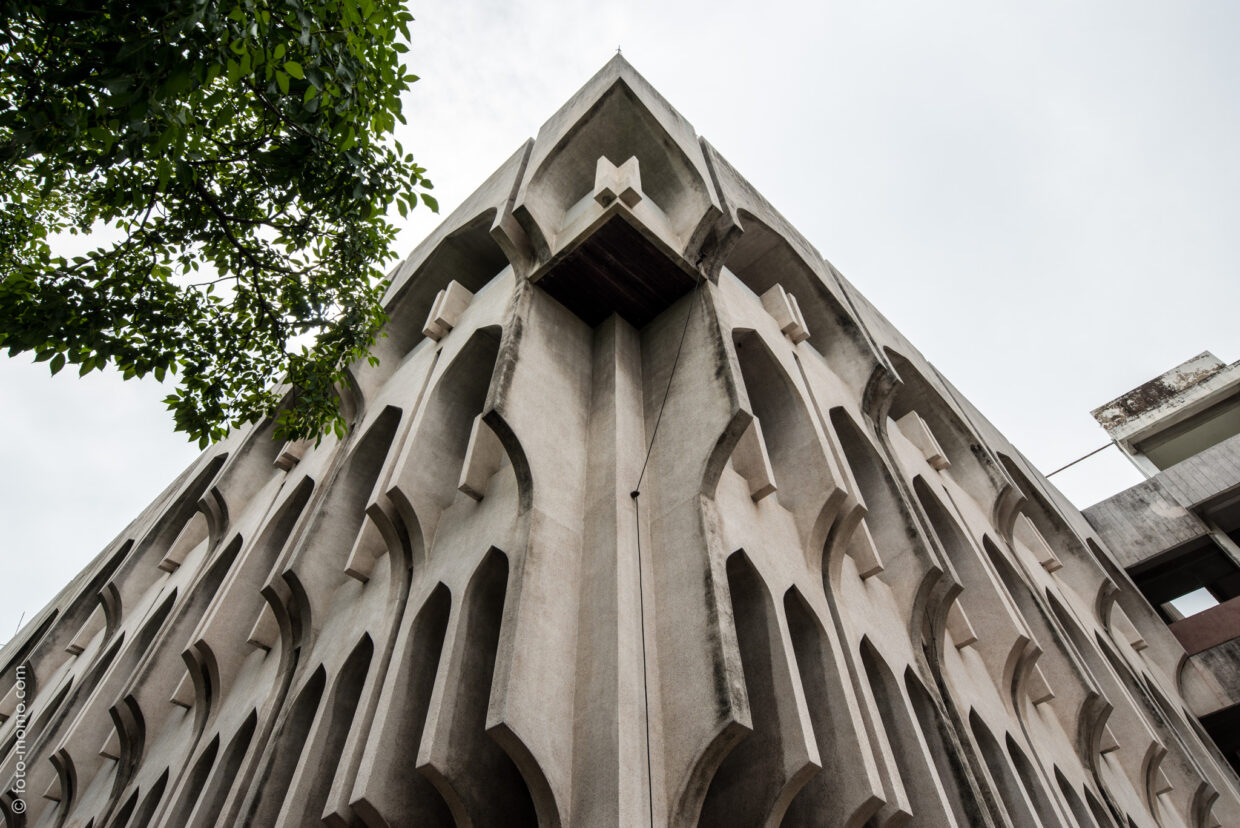 Libya Building - FOTO-MOMO