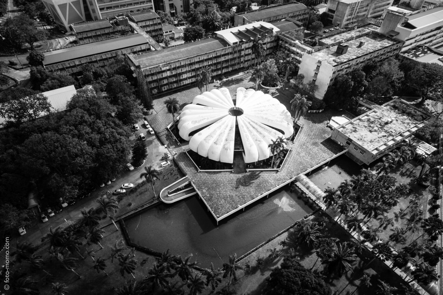 Libya Building - FOTO-MOMO
